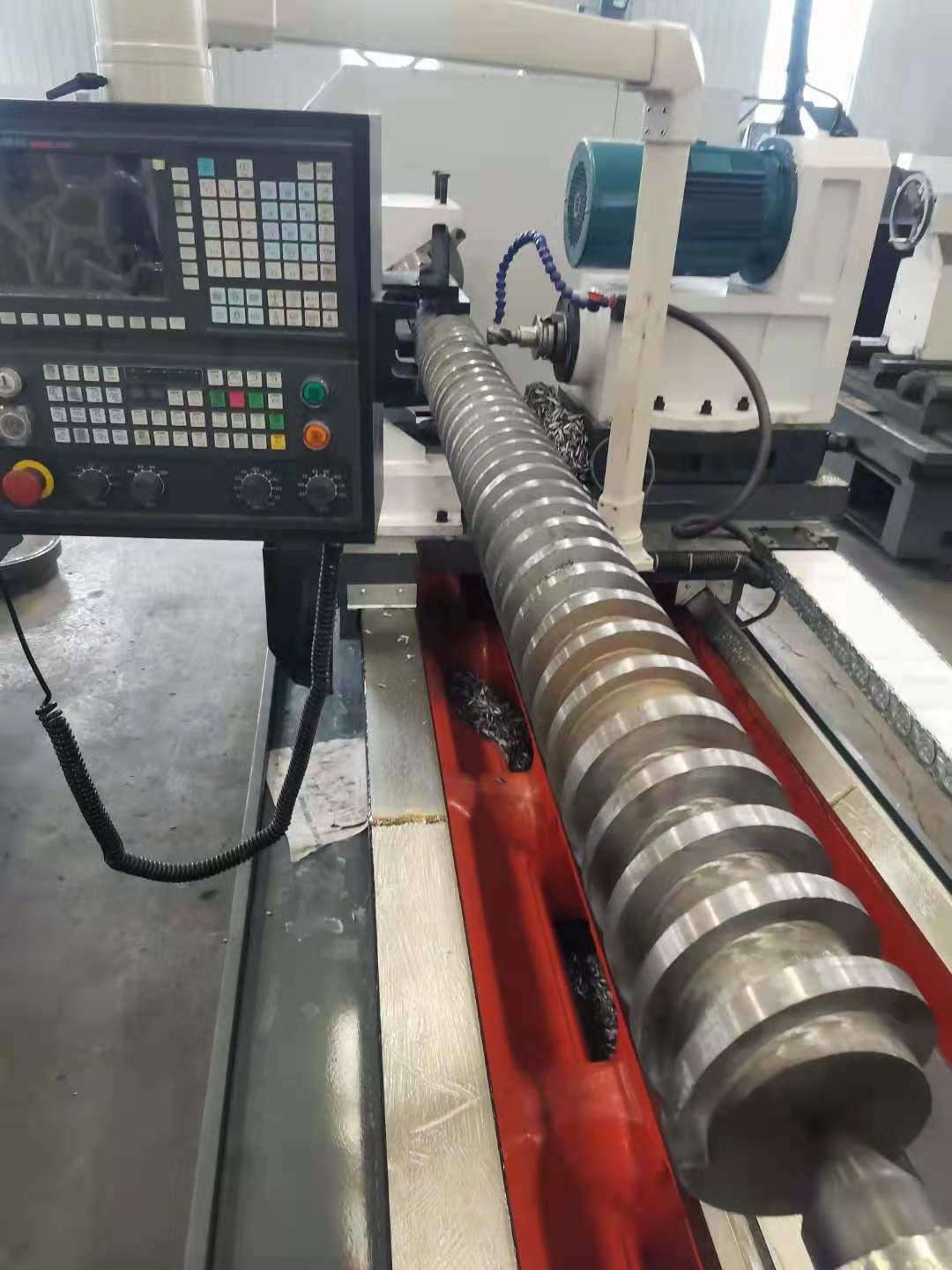 CNC whirlwind milling machine and traditional machine tool - ANTISHICNC ...